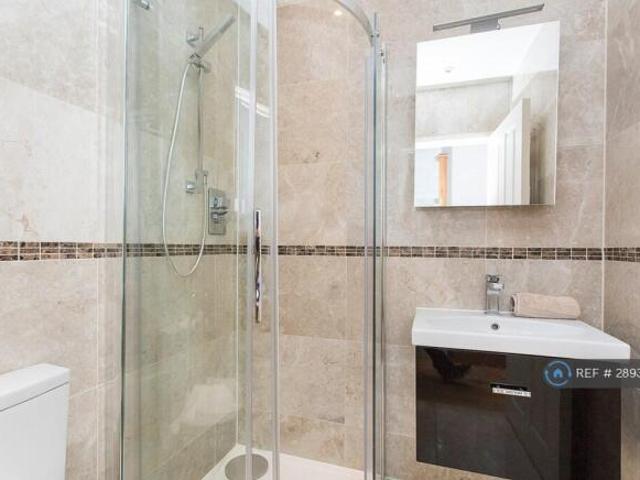 3 bedroom terraced house for rent in Huntsworth Mews, London, NW1