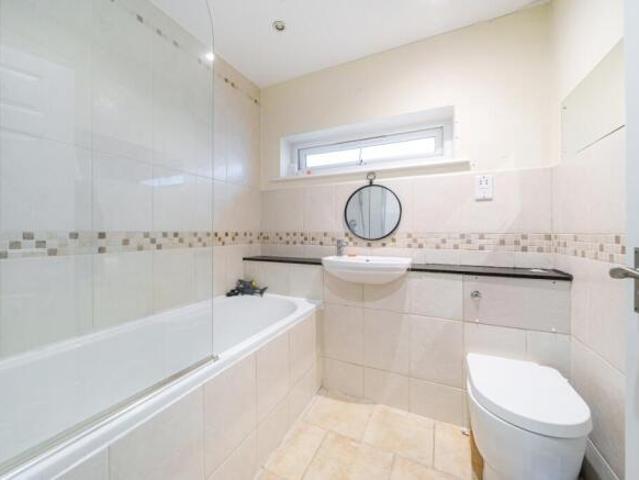 3 bedroom terraced house for rent in Hyde Close Winchester SO23