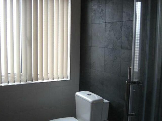 3 Bedroom Terraced House For Rent In Hyde Park