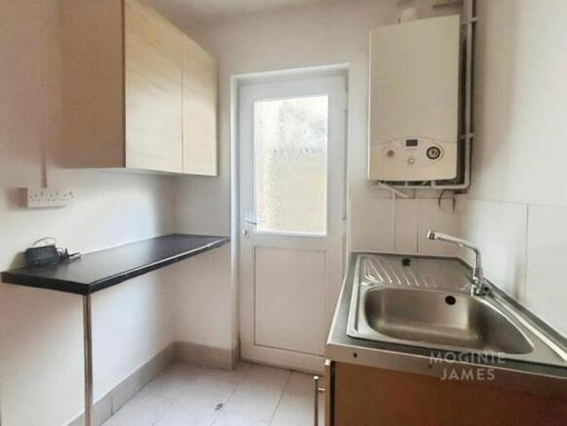 3 bedroom terraced house for rent in Inverness Place, Roath, Cardiff, CF24