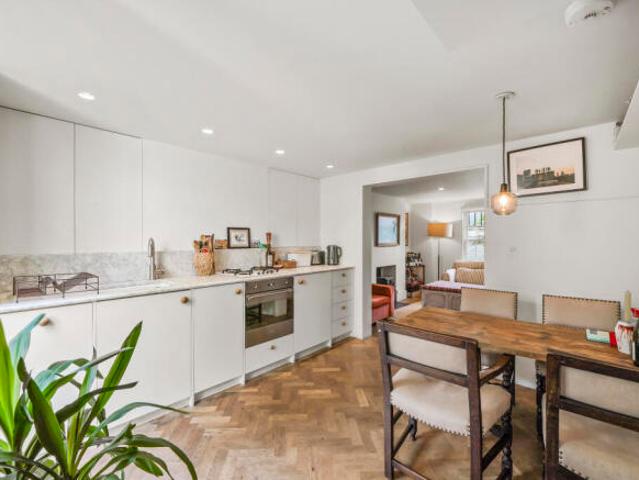 3 bedroom terraced house for rent in Inkerman Road, Camden, London, NW5