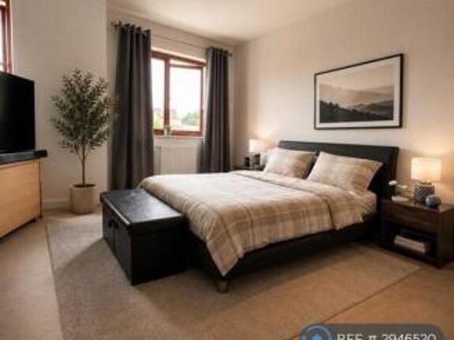3 bedroom terraced house for rent in Island Road, London, SE16