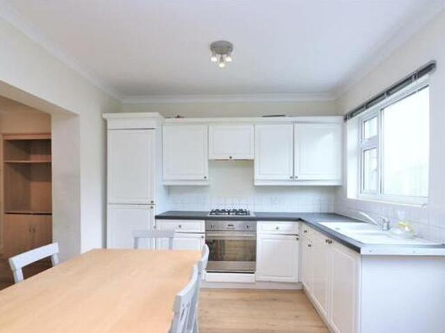 3 Bedroom Terraced House For Rent In Isle Of Dogs