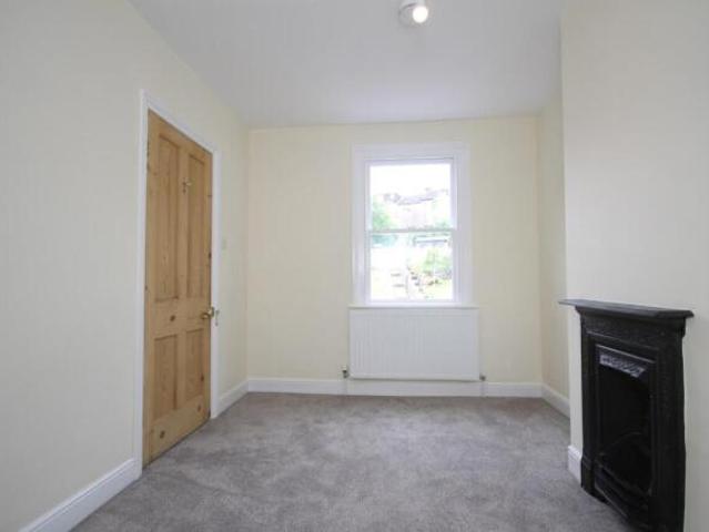 3 bedroom terraced house for rent in Ivy Avenue, Oldfield Park, Bath, Somerset, BA2