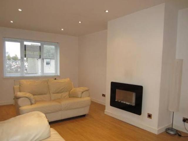 3 bedroom terraced house for rent in Ivanhoe Road Garthdee AB10