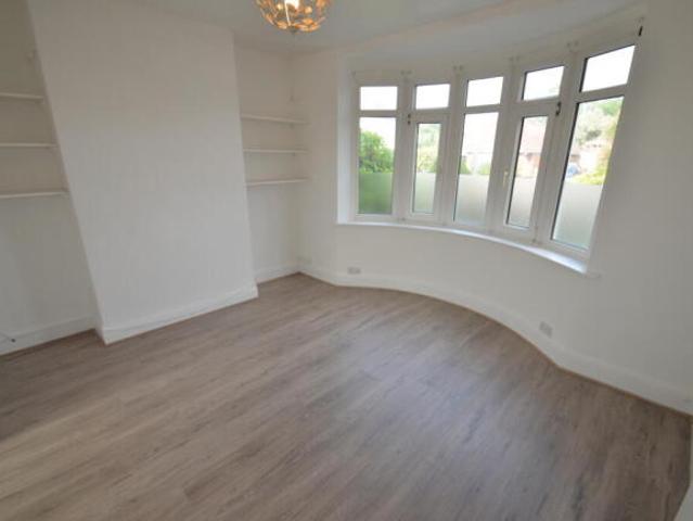 3 bedroom terraced house for rent in Jackson Avenue, Rochester, ME1