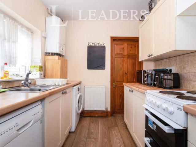 3 bedroom house share for rent in Oakley Street, Northamptonr, Northamptonshire, NN1