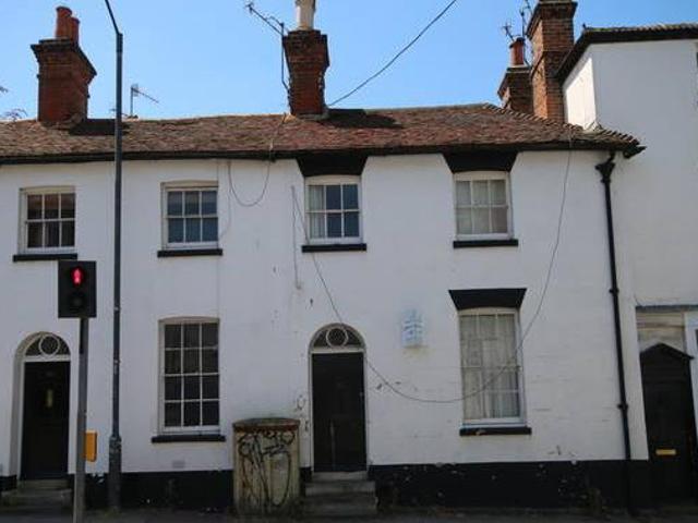 3 bedroom terraced house for rent in Old Dover Road Canterbury CT1