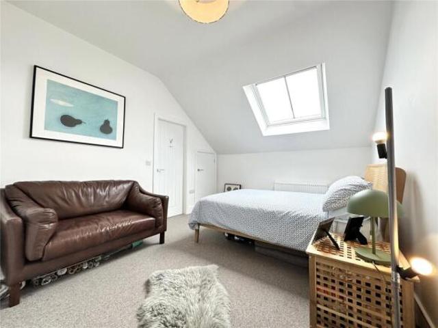 3 bedroom terraced house for rent in Old Road, Farsley, Pudsey, West Yorkshire, LS28