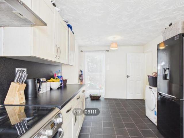 3 bedroom terraced house for rent in Oldbrook, Peterborough, PE3 8SJ, PE3