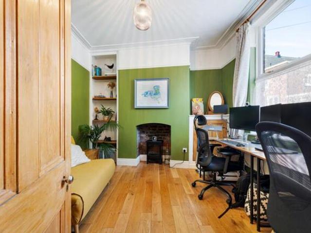 3 bedroom terraced house for rent in Overleigh Road, Chester, CH4