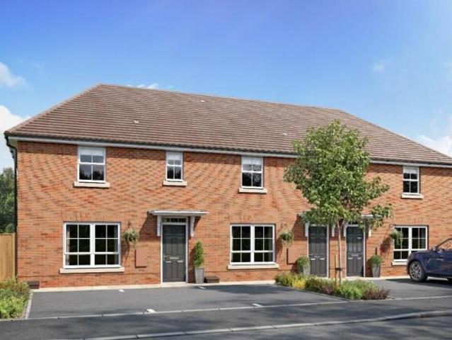 3 bedroom terraced house for rent in Oxeye Daisy Drive, Ipswich, Suffolk, IP1