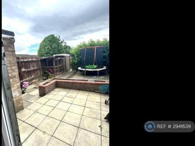 3 bedroom terraced house for rent in Lowbiggin, Newcastle Upon Tyne, NE5