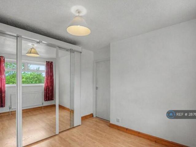 3 bedroom terraced house for rent in Lower Leigh Road, Bolton, BL5
