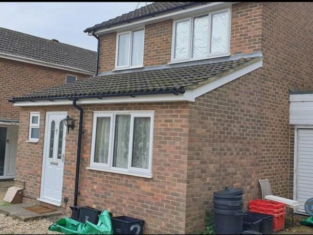3 bedroom terraced house for rent in Lowestoft Close, Lower Earley, Reading, RG6