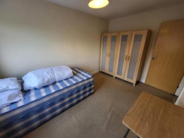 3 bedroom terraced house for rent in Loxford Street, Hulme, Manchester. M15 6GH, M15