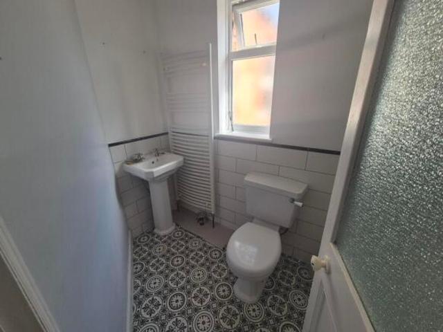 3 bedroom terraced house for rent in Loyd Road, Abington, Northampton, NN1