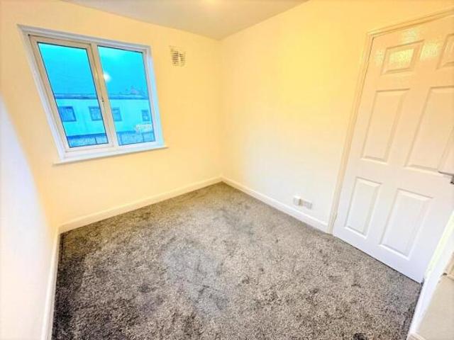 3 bedroom terraced house for rent in Longroyd Street North, Leeds, West Yorkshire, LS11