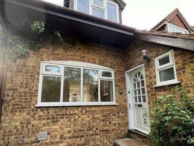 3 bedroom terraced house for rent in London NW9 7RT 337317 NW9