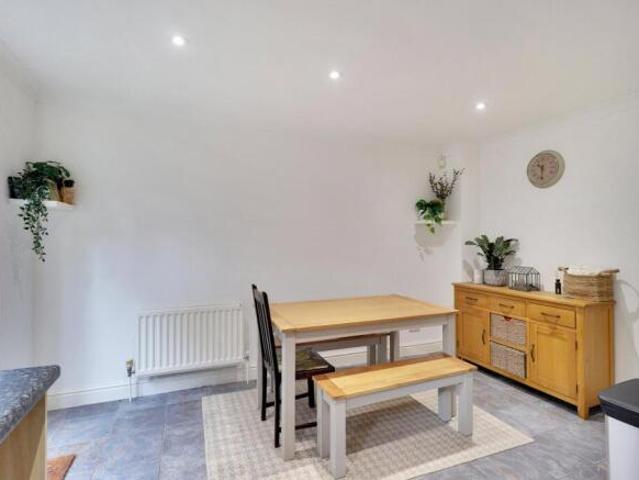 3 bedroom terraced house for rent in London Road, Westerham, Kent, TN16