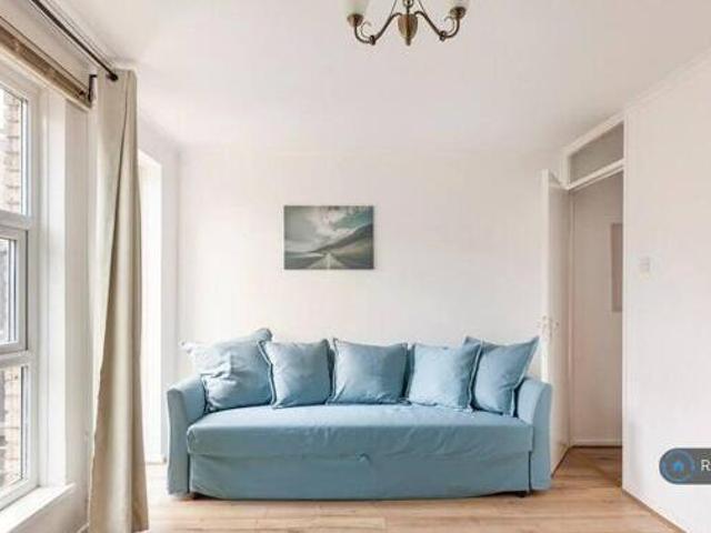 3 Bedroom Terraced House For Rent In London