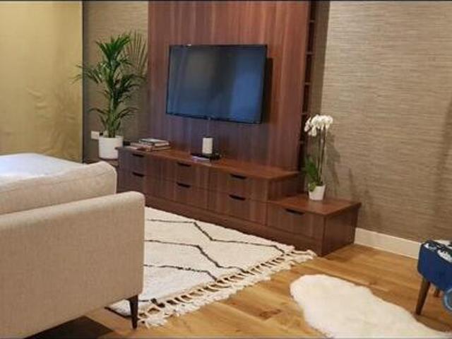 3 Bedroom Terraced House For Rent In London