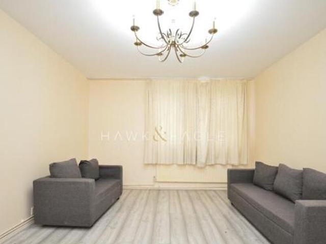 3 Bedroom Terraced House For Rent In London