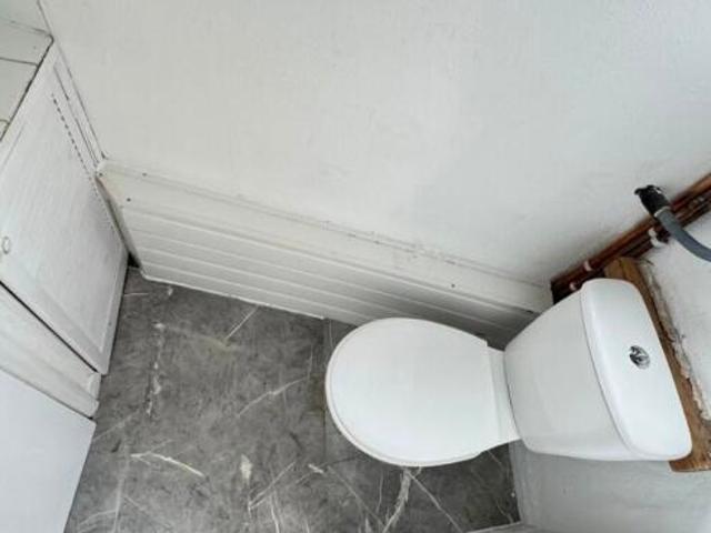 3 bedroom terraced house for rent in Lawdons Gardens, Croydon, London, CR0