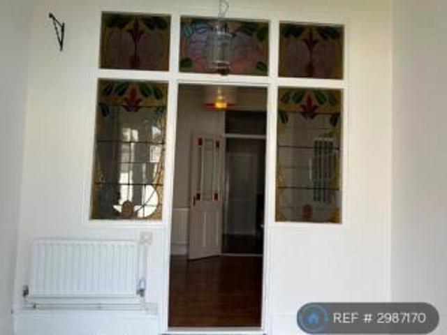3 bedroom terraced house for rent in Laburnum Grove, Portsmouth, PO2