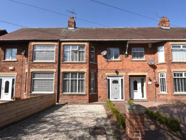 3 bedroom terraced house for rent in Lambwath Road, Hull, HU8