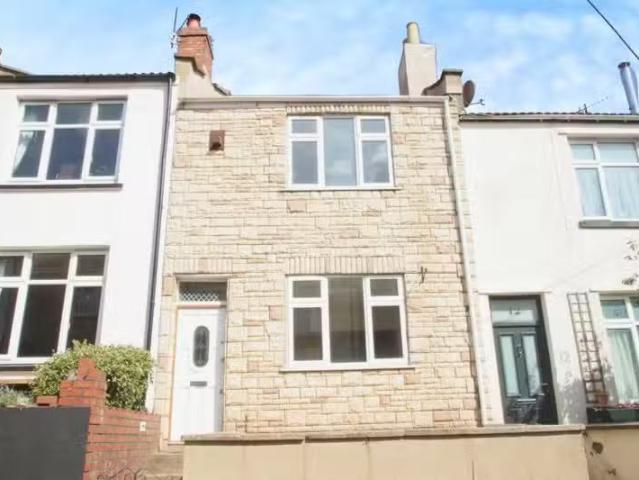 3 bedroom terraced house for rent in Langton Park Southville.