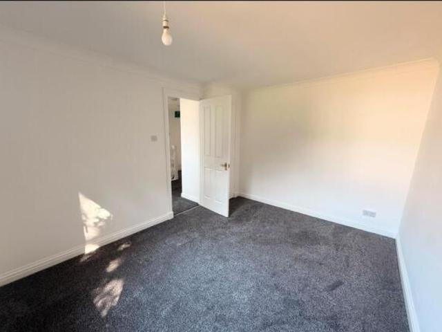 3 bedroom terraced house for rent in Larch Drive, East Kilbride, G75
