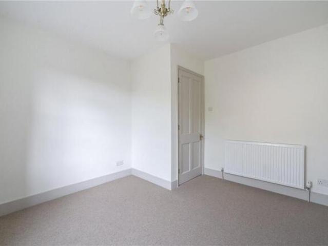 3 bedroom terraced house for rent in Lark Place, Bath, BA1