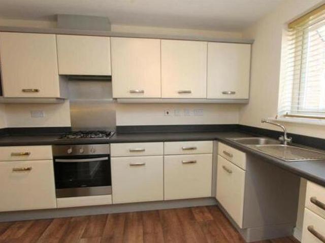 3 Bedroom Terraced House For Rent In Leeds, West Yorkshire