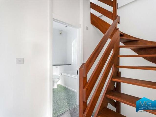 3 bedroom terraced house for rent in Leopold Road, East Finchley, London, N2