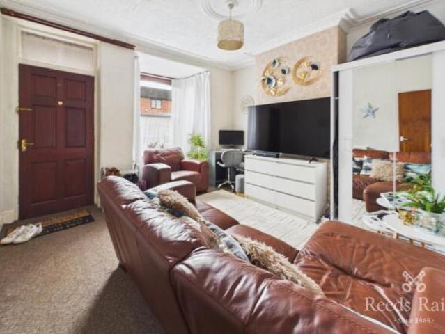 3 bedroom terraced house for rent in Leppings Lane, Sheffield, S6