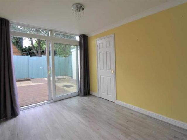 3 bedroom terraced house for rent in Lerwick Close, Clifton, Nottingham, NG11