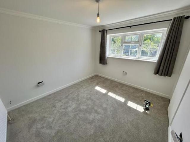 3 bedroom terraced house for rent in Little Platt, Guildford, GU2