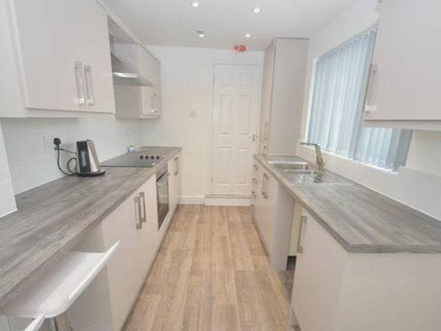3 bedroom terraced house for rent in Liverpool Road Widnes WA8