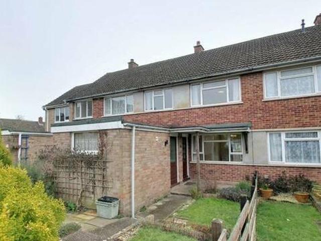 3 bedroom terraced house for rent in Lime Close Newbury RG14 2PW RG14