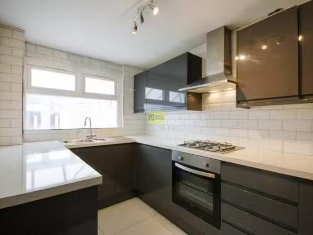 3 bedroom terraced house for rent in Lingard Close, Birmingham.