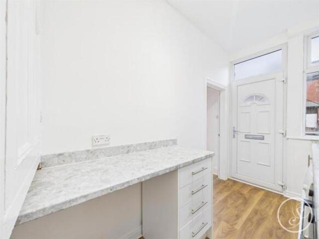3 bedroom terraced house for rent in Luxor Avenue, Harehills, Leeds, LS8