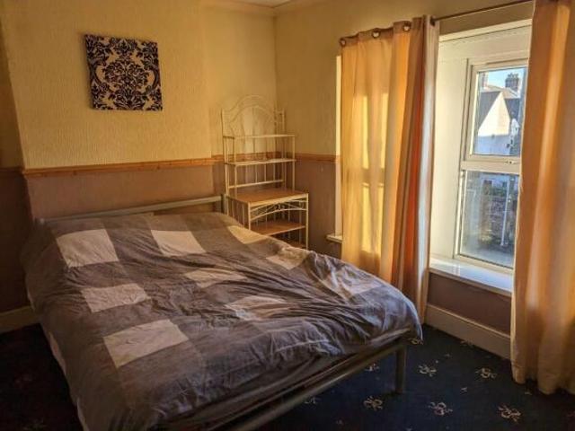 3 bedroom terraced house for rent in Lyndhurst Street, Cardiff City, CF11