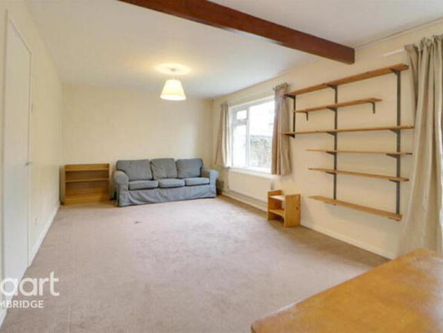 3 bedroom terraced house for rent in Molewood Close, Cambridge, CB4