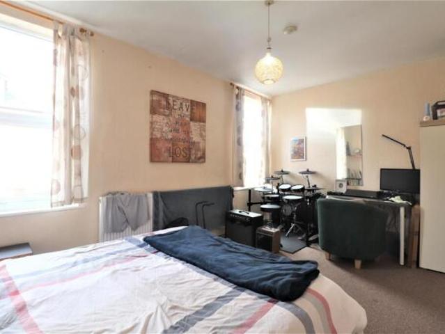 3 bedroom terraced house for rent in Mostyn Road, Edgbaston, B16