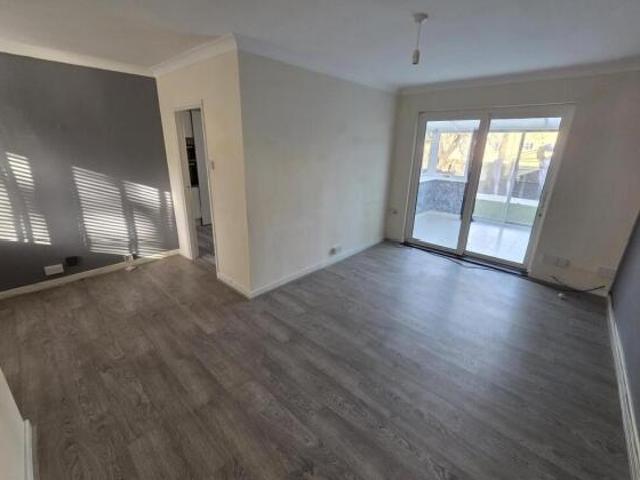 3 bedroom terraced house for rent in Matson Lane, Matson, Gloucester, GL4
