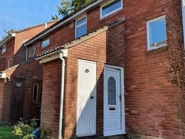 3 bedroom terraced house for rent in May Tree Close Winchester SO22