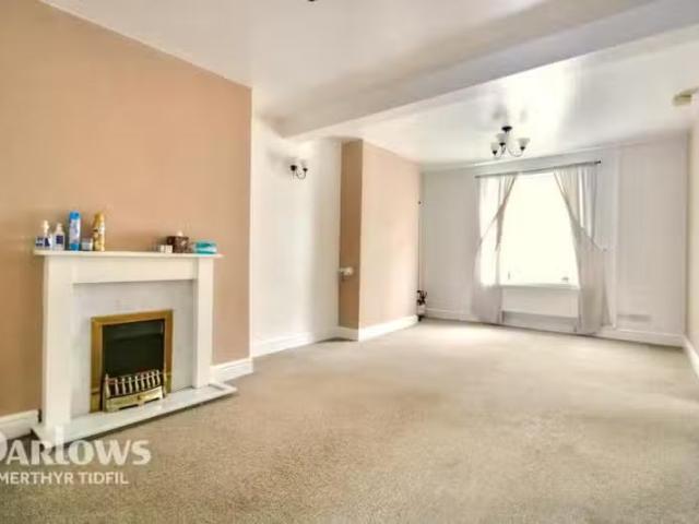 3 bedroom terraced house for rent in Mackintosh Street, Merthy.