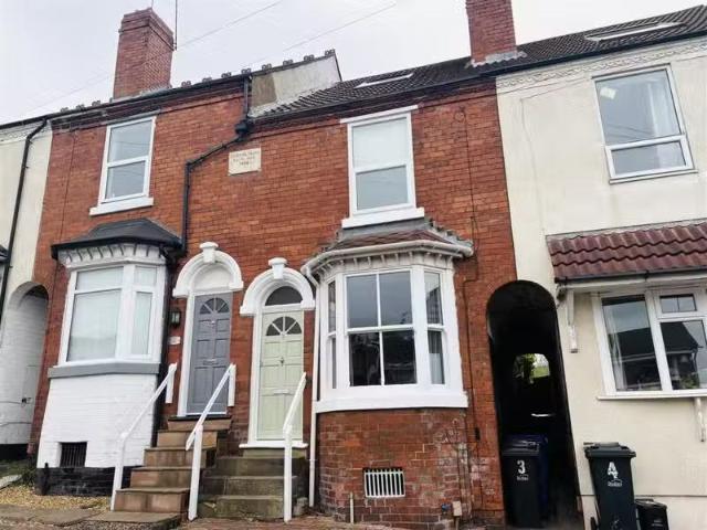 3 bedroom terraced house for rent in Mafeking Villas, Lodgefie.