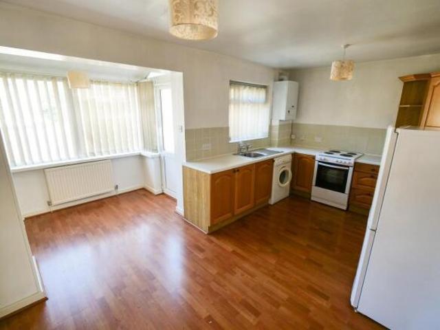 3 bedroom terraced house for rent in Mainway, Lancaster, LA1